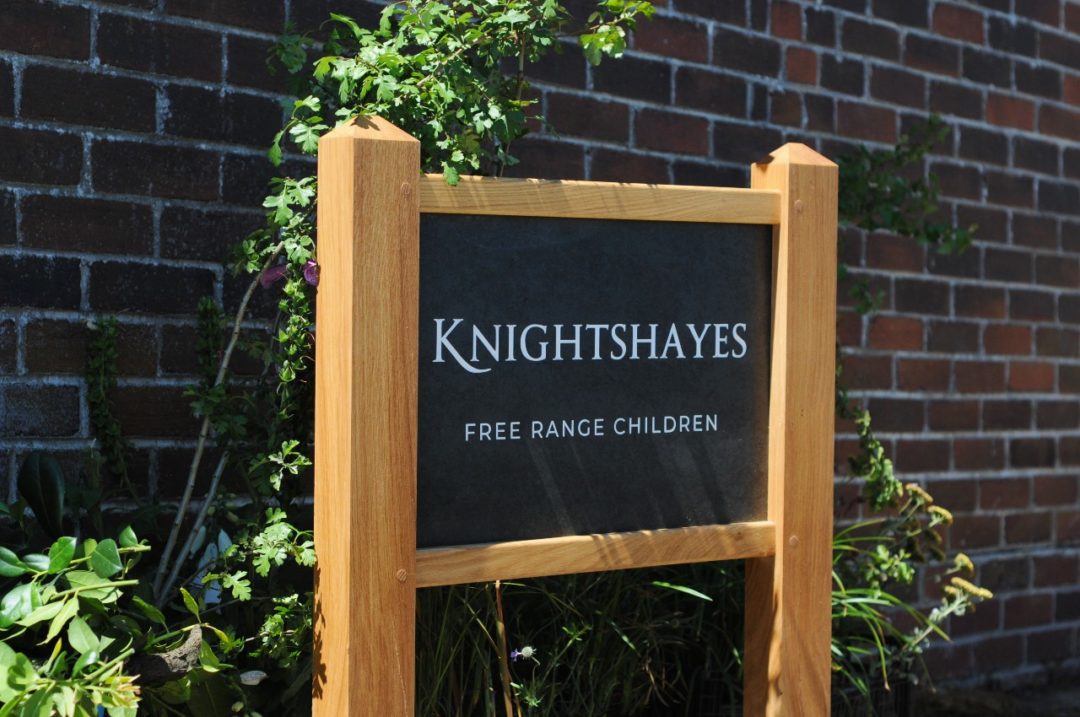 Double Post Sign | Design Online | Wood, Metal & Painted | Bespoak Designs