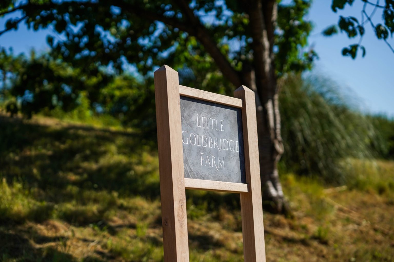 Double Post Sign | Design Online | Wood, Metal & Painted | Bespoak Designs