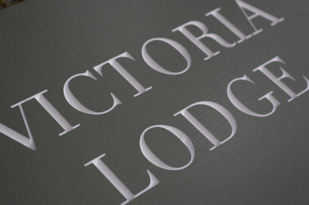 Double Post Sign | Design Online | Wood, Metal & Painted | Bespoak Designs